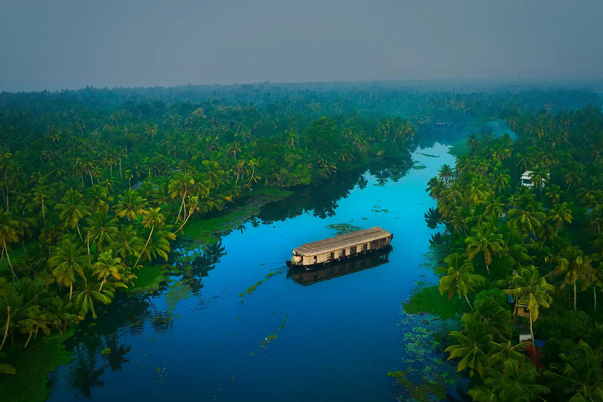 Alleppey lake Houseboat - Alappuzha Kerala, Houseboats in Alleppey, Top ...